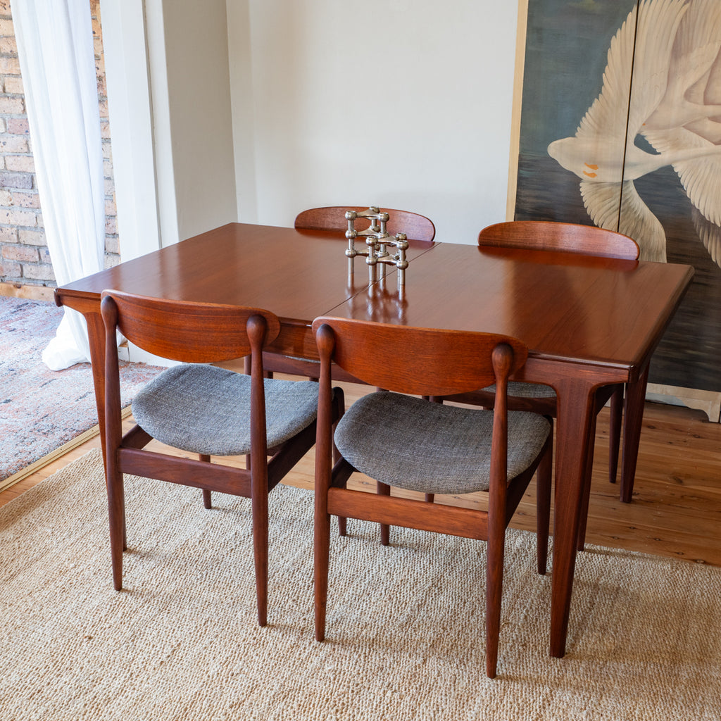 'Fonseca' Extension Dining Table by John Herbert for Younger – Zander & Co.