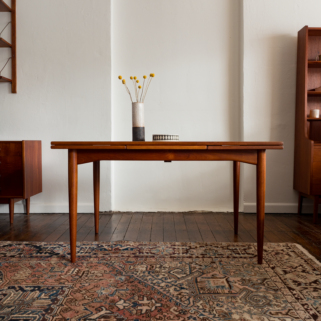 Vintage Dining |Parker Furniture Nordic Extendable Dining Table ...